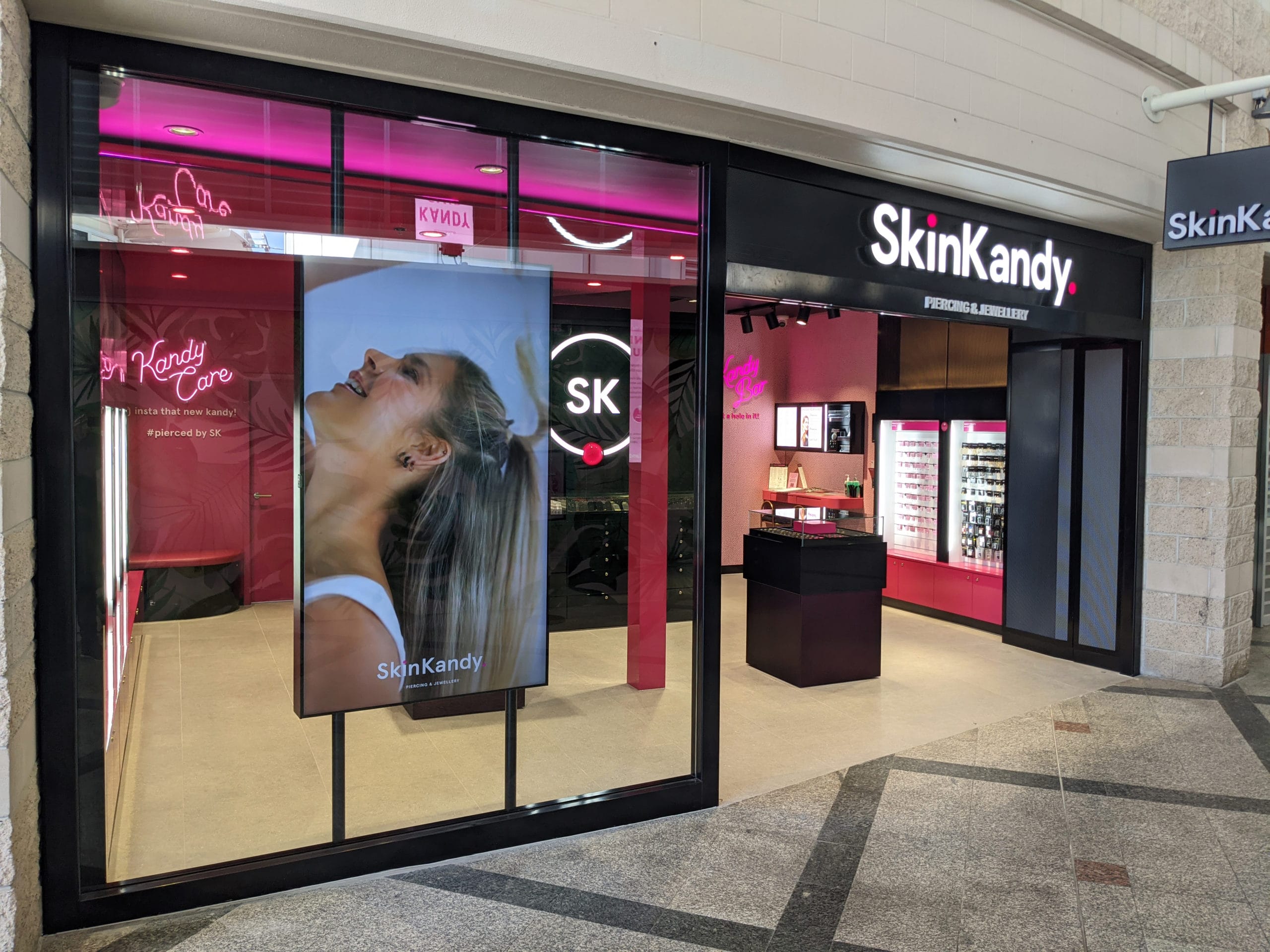 Jewelry Store Design Ideas - Skinkandy | Greater Group